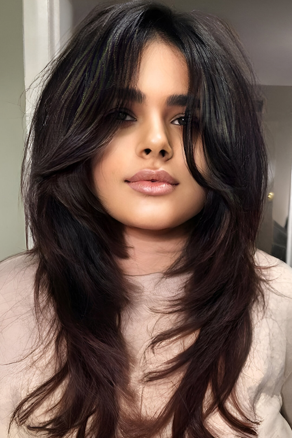 25 Long Wolf Cut Ideas for an Effortless Glam