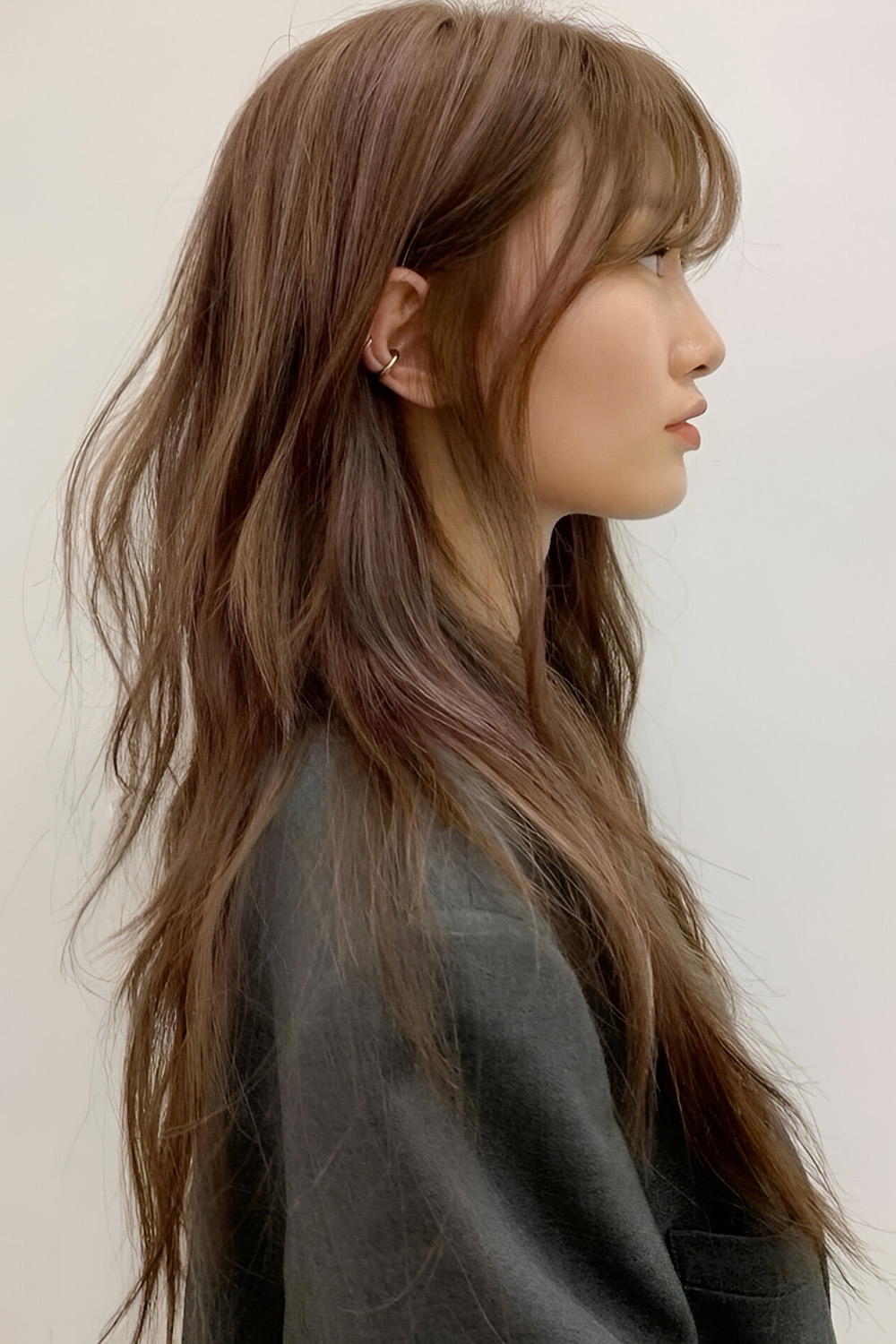 25 Long Wolf Cut Ideas for an Effortless Glam