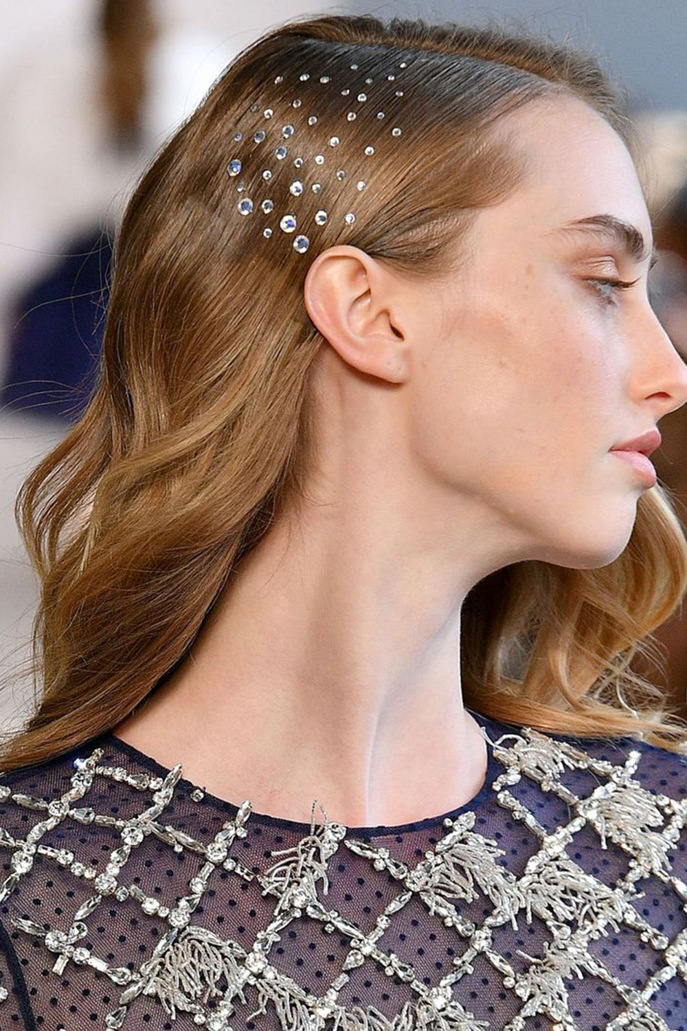 10 Trendy Hair Accessories to Elevate Your Look 2025 - Insiderlyfe