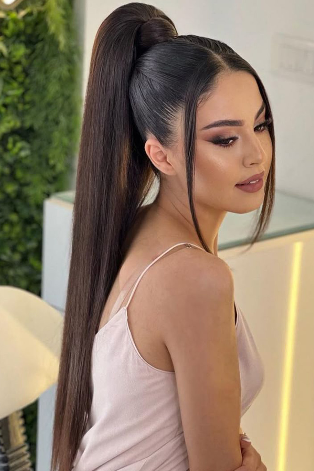 10 Trendy Ponytail Styles to Elevate Your Look - Insiderlyfe