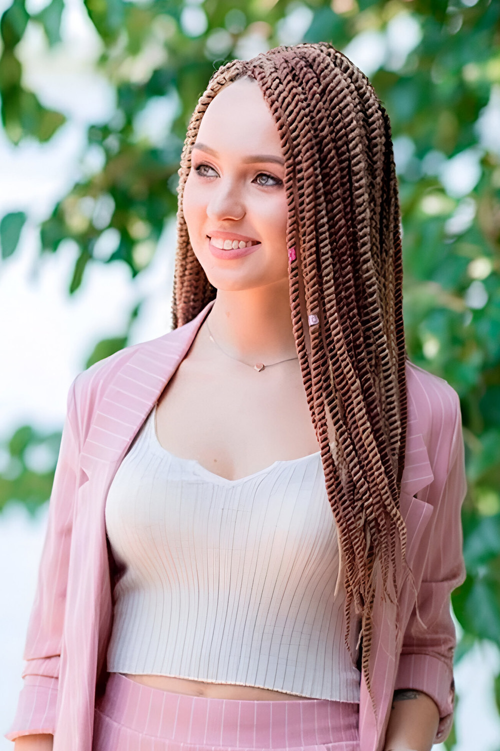 25 Big Twist Braids Hairstyle for 2025 - Insiderlyfe