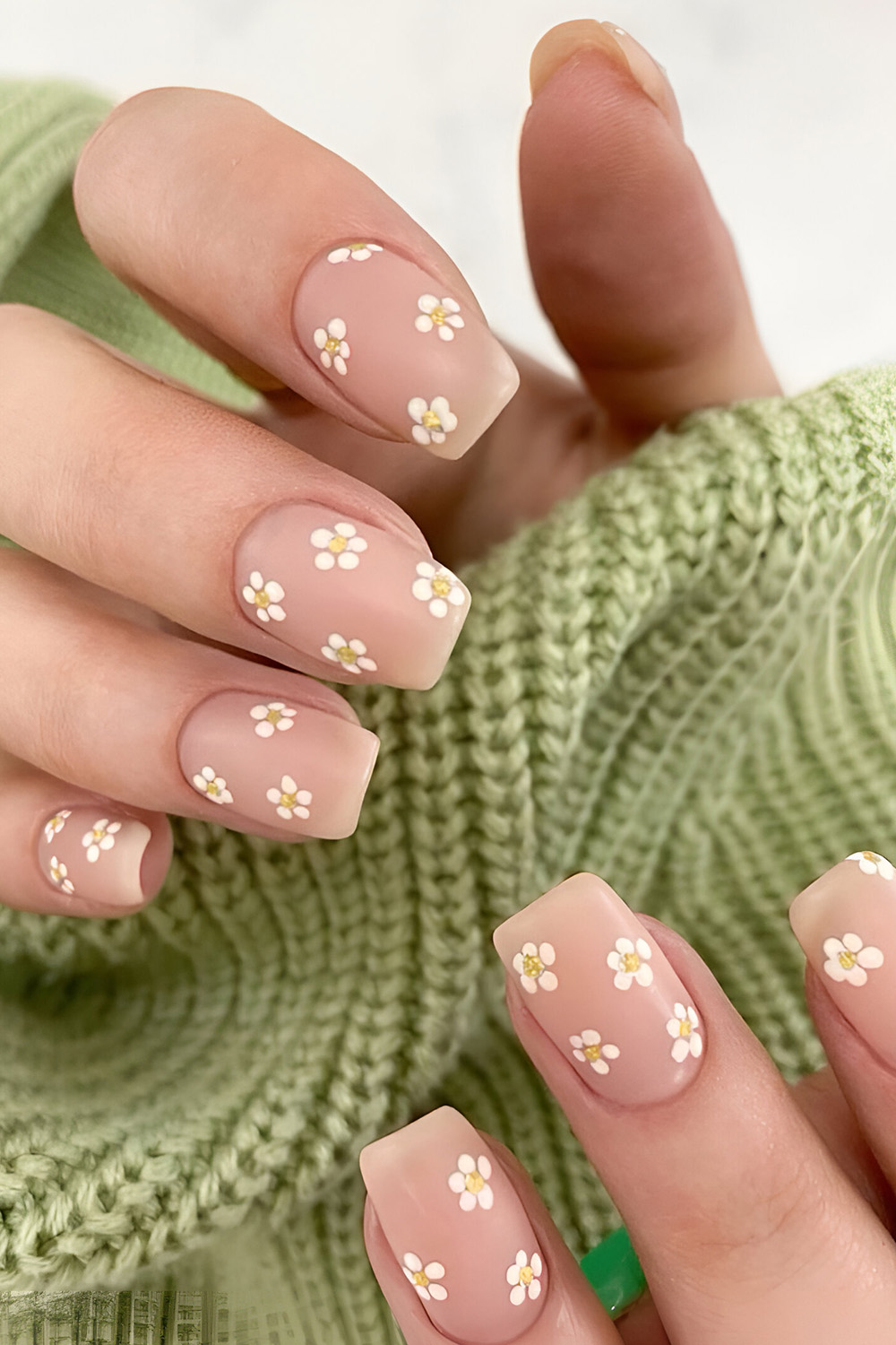 30 Blooming Beautiful Nail Designs for Spring - Insiderlyfe