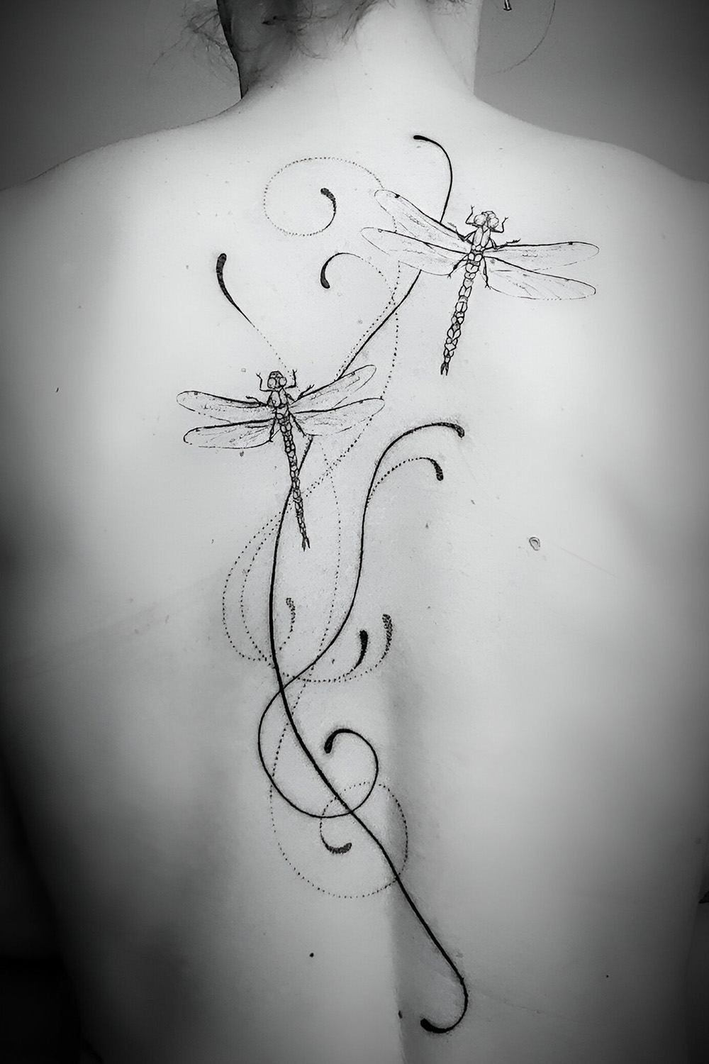 25 Stunning Back Tattoo Ideas for Women - Insiderlyfe