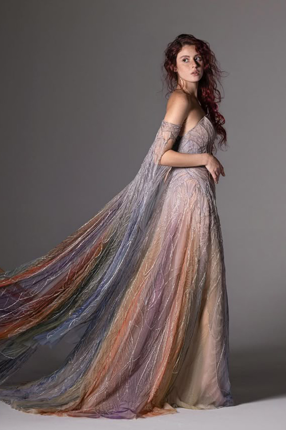 50+ Luxurious Flowing Dresses for Any Special Occasion - Insiderlyfe