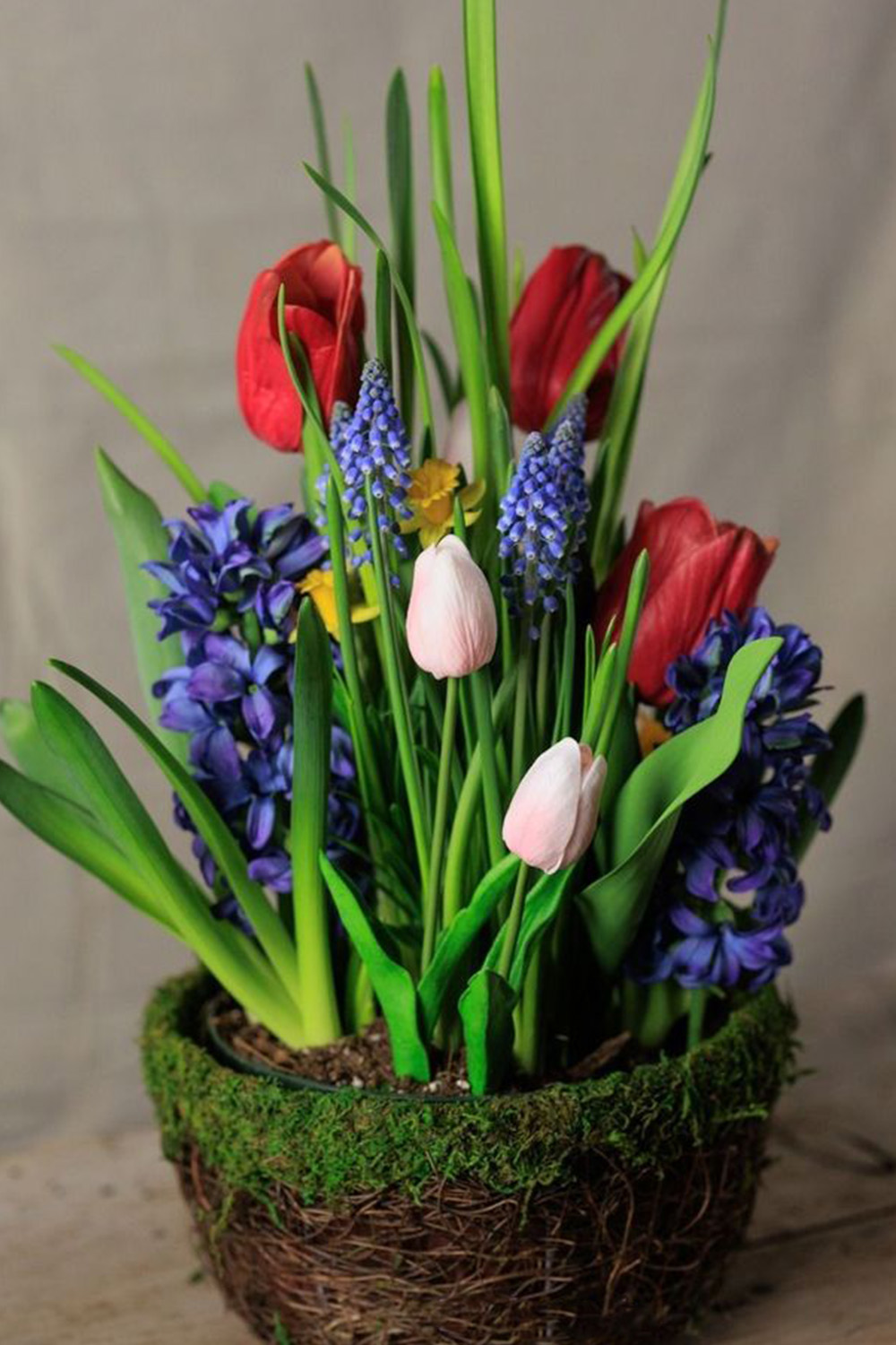45 Easter Decor Ideas That Feel Like Spring - Insiderlyfe