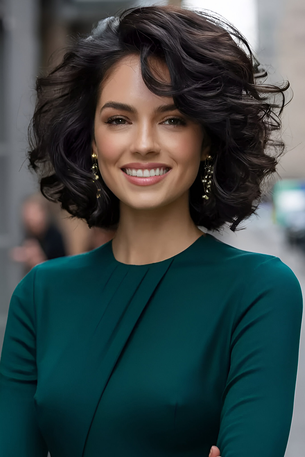 20 Trendy Curly Bob Haircuts for Women - Insiderlyfe