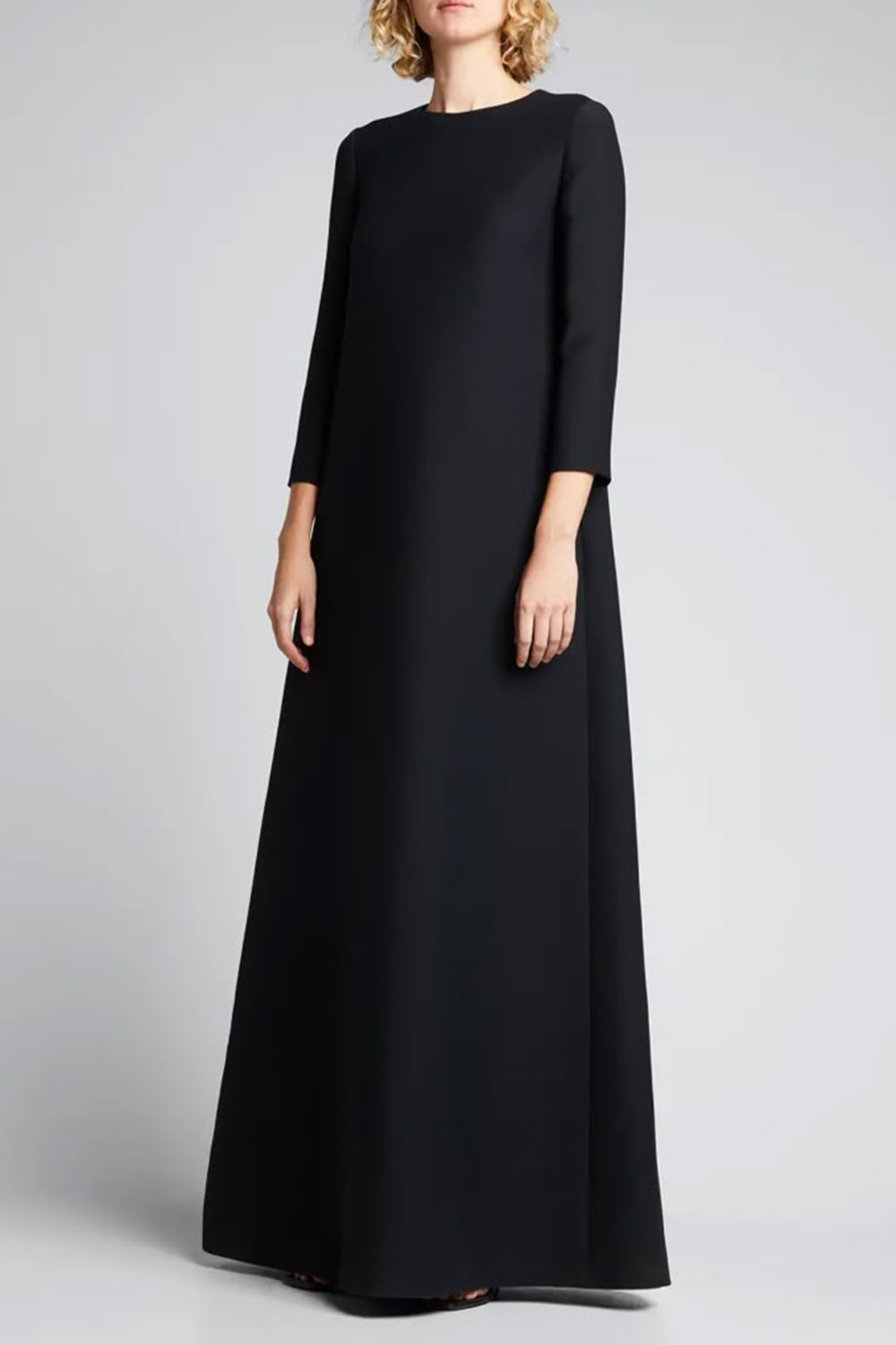 39 Flowing Long Dresses That Exude Sophistication - Insiderlyfe