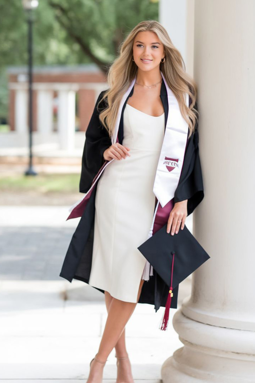 30 Graduation Outfit That Shine On and Off Camera - Insiderlyfe