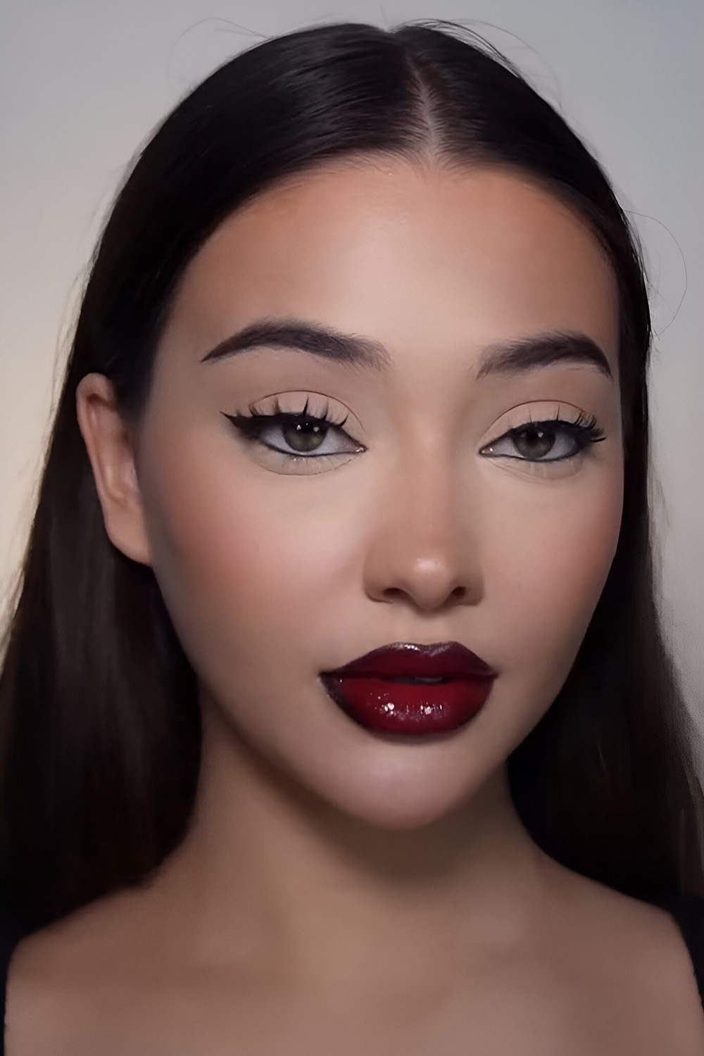 Glow Up for Prom: 20 Must-Try Makeup Ideas - Insiderlyfe