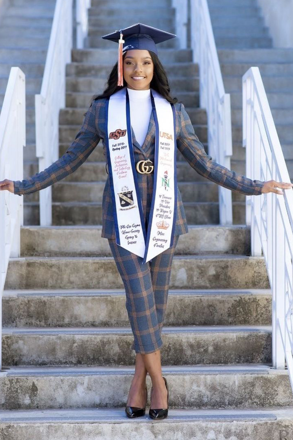 30 Insta-Worthy Graduation Outfit Ideas - Insiderlyfe