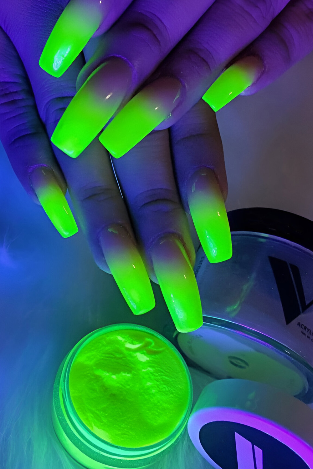 30+ Bright Neon Nail Ideas That Scream Summer - Insiderlyfe