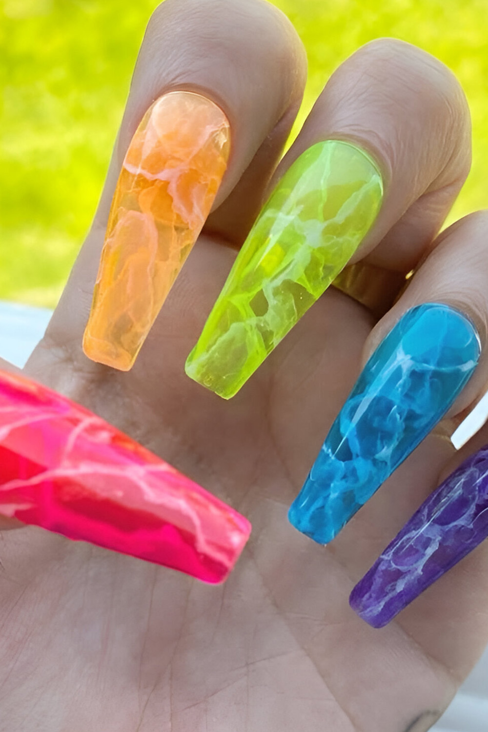 30+ Bright Neon Nail Ideas That Scream Summer - Insiderlyfe