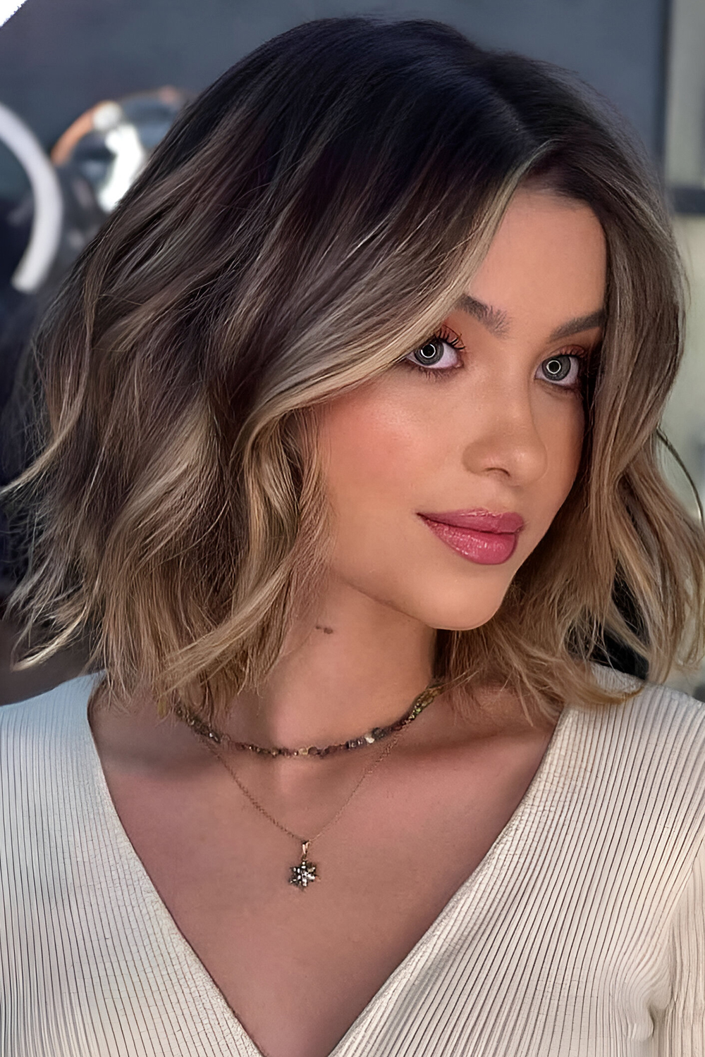 25 Best Bob Cuts That Slim and Define Round Faces - Insiderlyfe