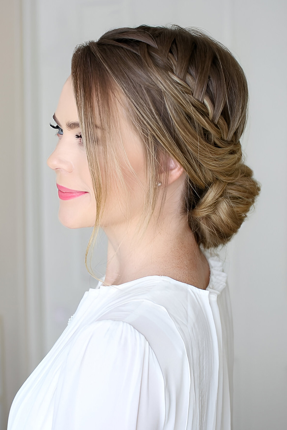 17 Messy Bun Hairstyles That Look Effortlessly Cute - Insiderlyfe