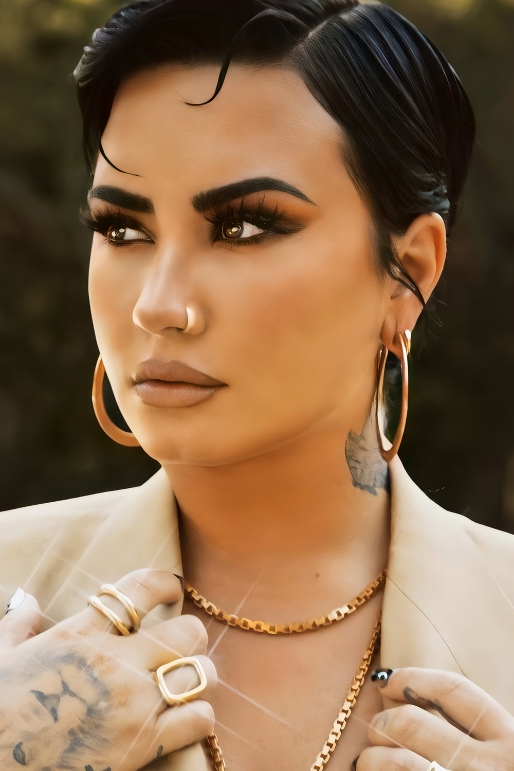 15 Bold Celebs Who Made Shaved Pixies Iconic » EntrepreneurMindz