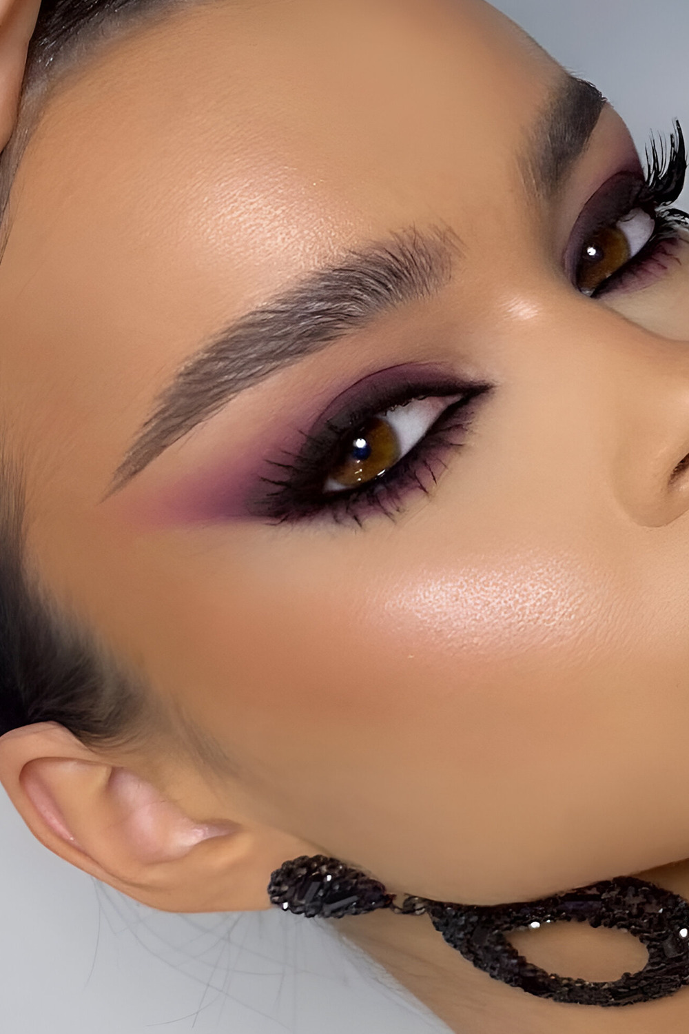 Purple Blush Is Trending — Here’s How to Wear It - Insiderlyfe