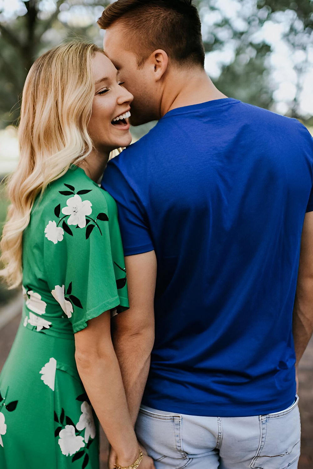 25 Pose Ideas That Make Love Look Effortless - Insiderlyfe