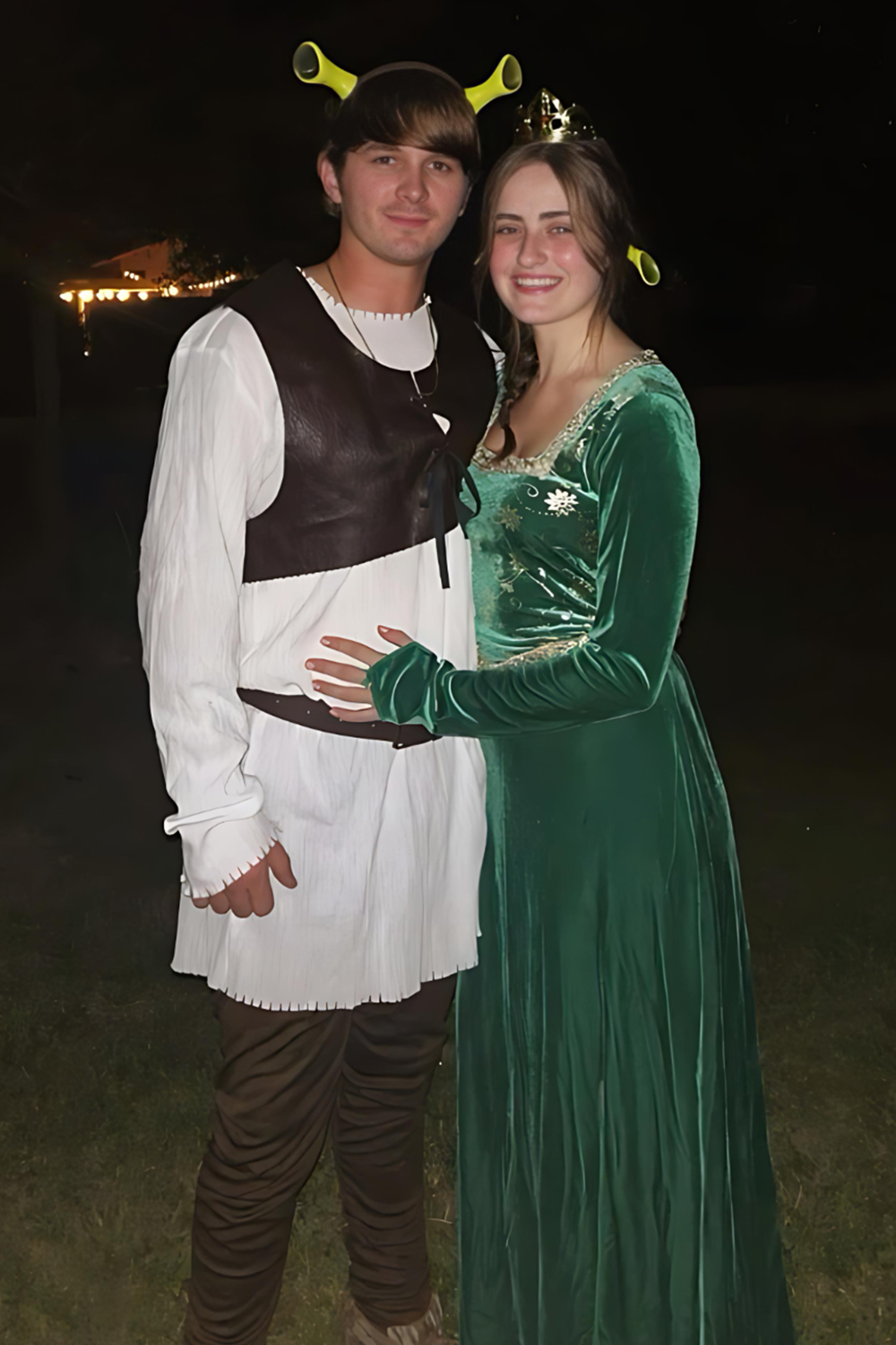 14 Matching Halloween Costumes for 2025 Couples - Insiderlyfe