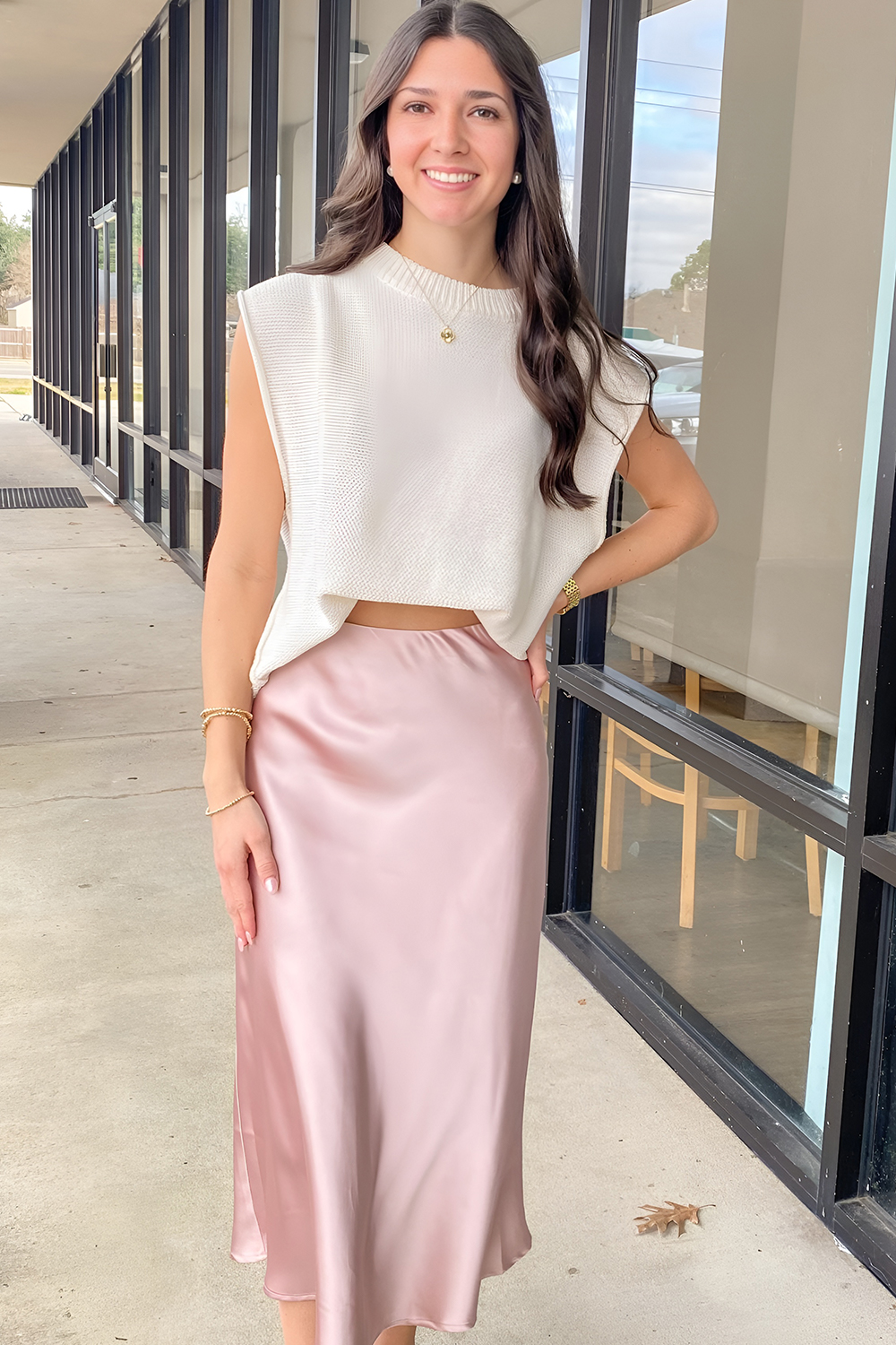 18 Soft Romantic Outfit Inspirations for a Feminine Vibe - Insiderlyfe