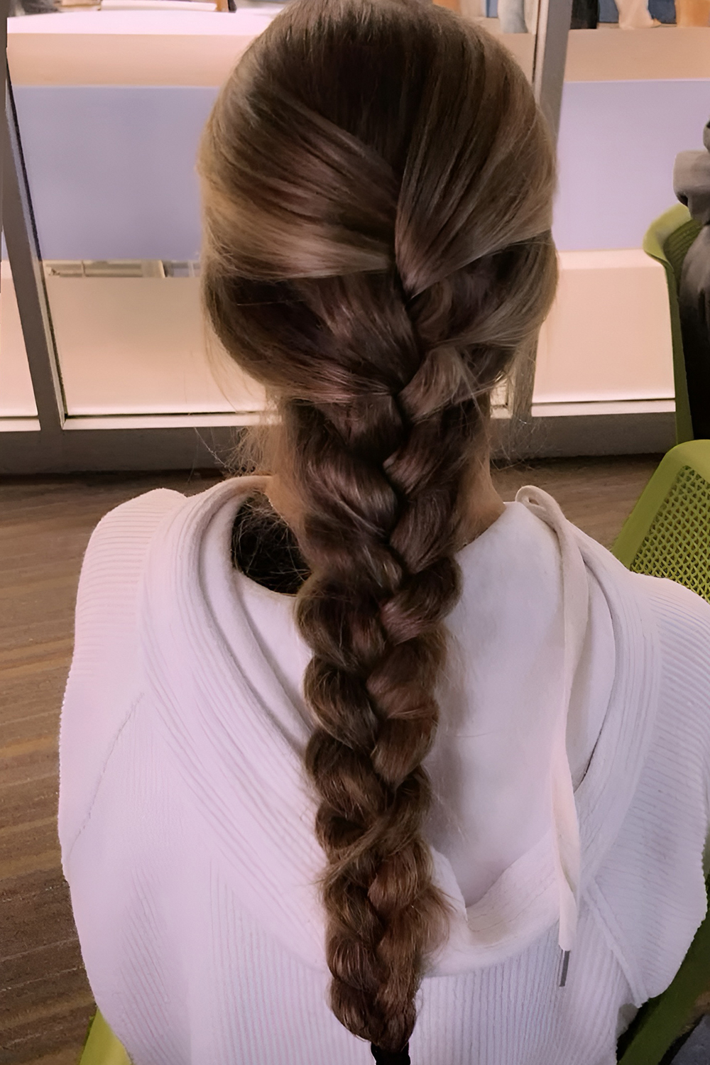 8 Time-Saving Teacher Hairstyles That Always Work - Insiderlyfe