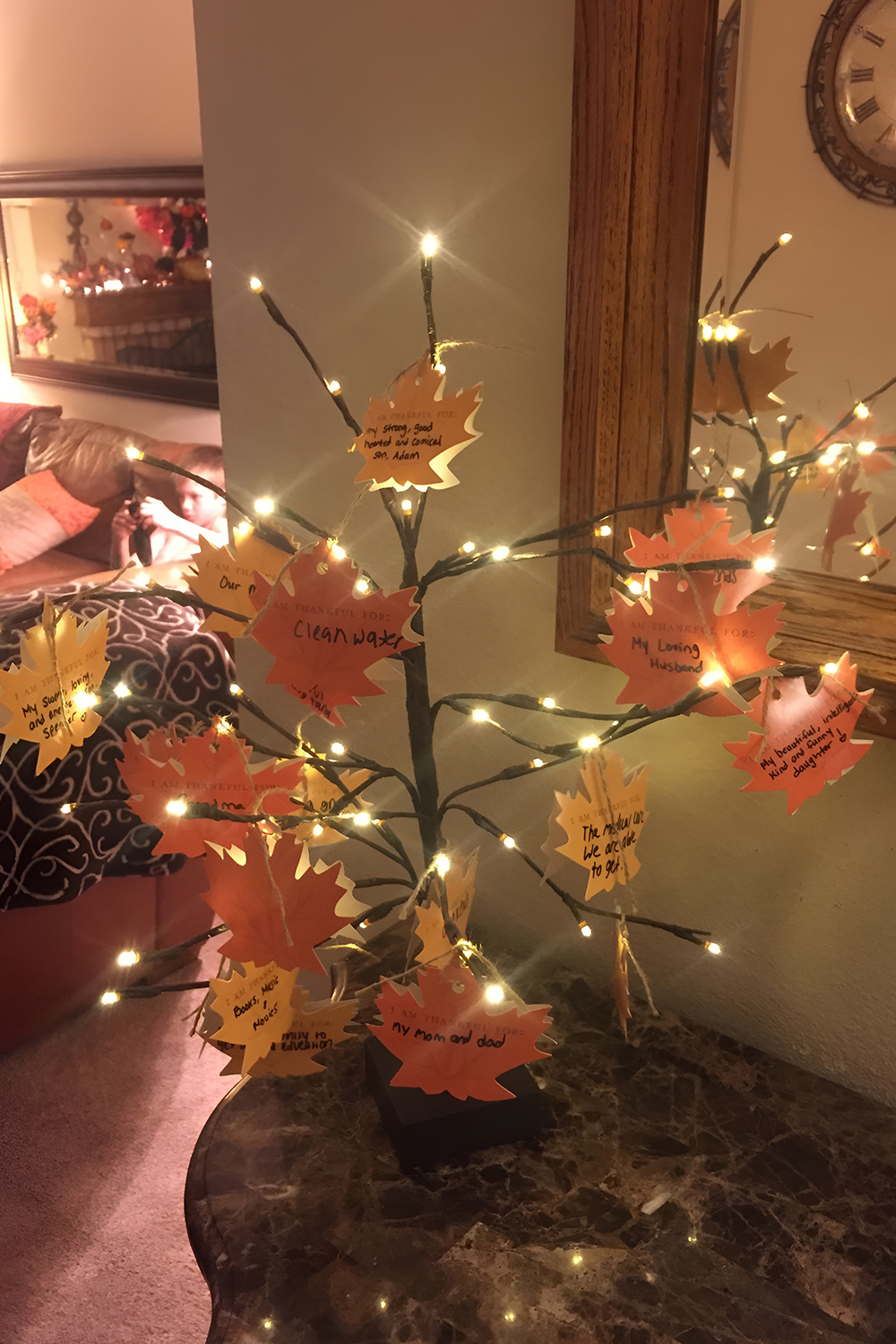 12 Fun and Meaningful Thanksgiving Family Traditions to Try - Insiderlyfe