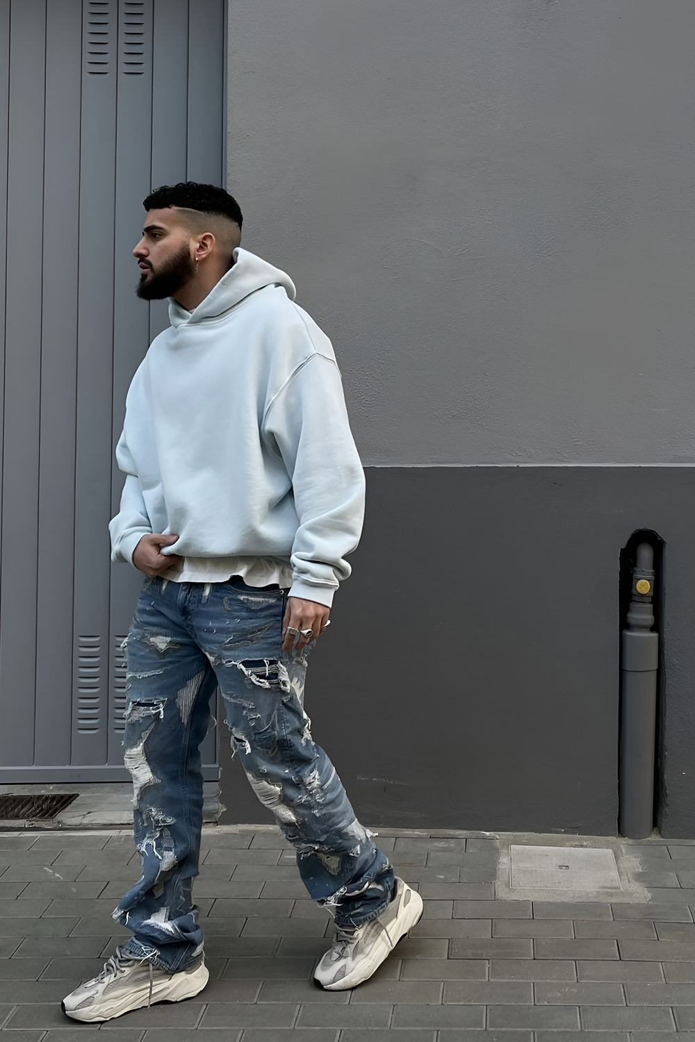 25 Modern Streetwear Outfit Ideas for Men on the Go - Insiderlyfe
