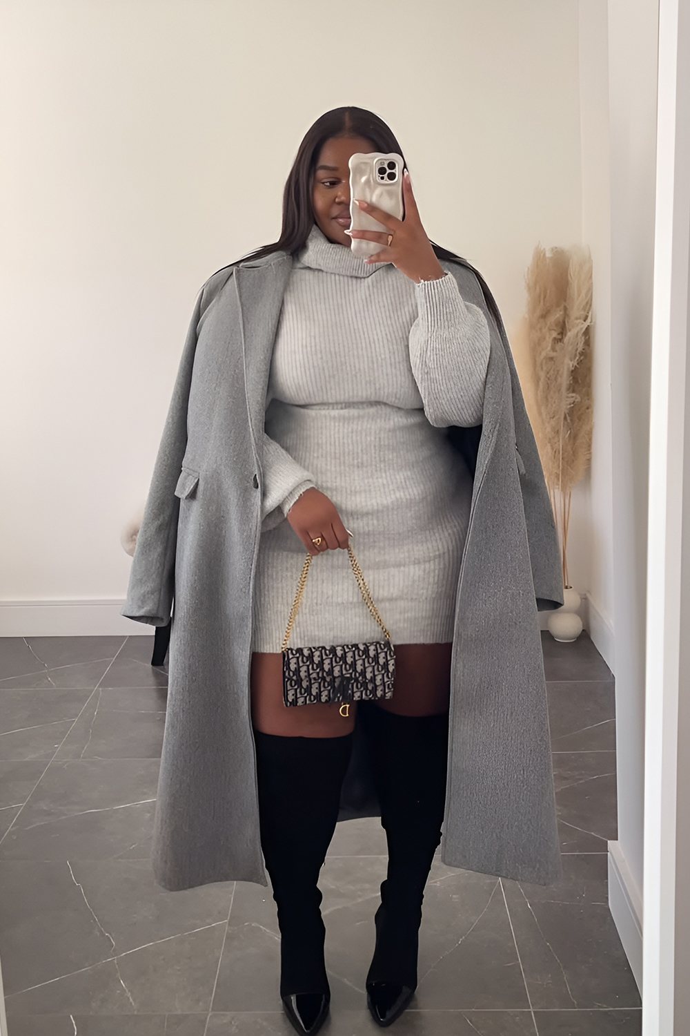 15 Cozy and Chic Plus-Size Winter Looks - Insiderlyfe