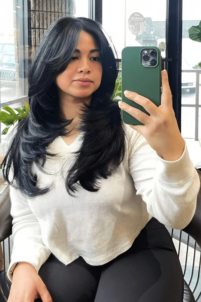 30 Gorgeous Curtain Bangs Ideas for Long, Flowing Hair - Insiderlyfe
